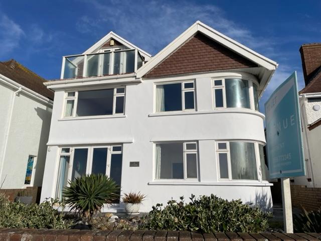West Drive, Porthcawl CF36 5 bed detached house to rent - £2,500 pcm (£ ...