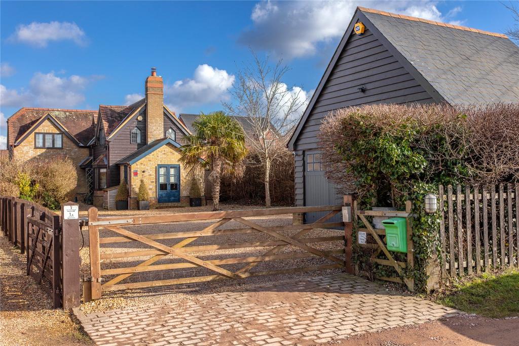 West End Lane, Silsoe, Bedfordshire... 4 bed detached house for sale ...