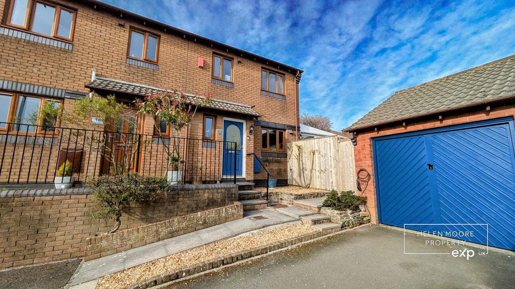 Fern Close, Plymouth PL7 3 bed semi-detached house - £300,000