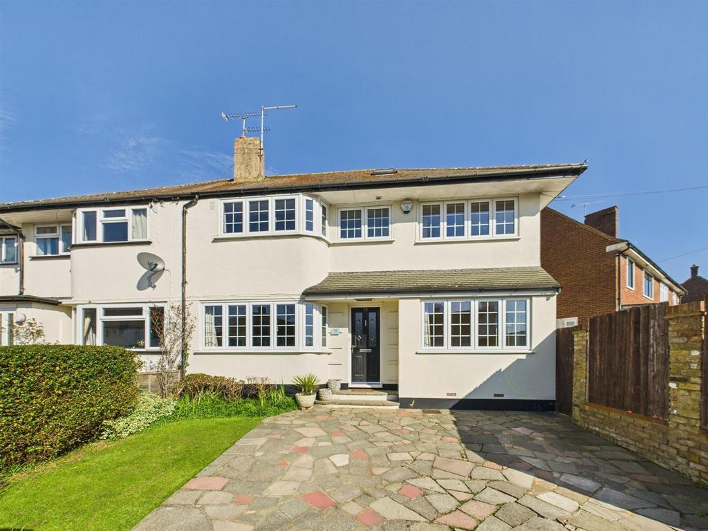 Pine Gardens, Ruislip HA4 4 bed semi-detached house - £750,000