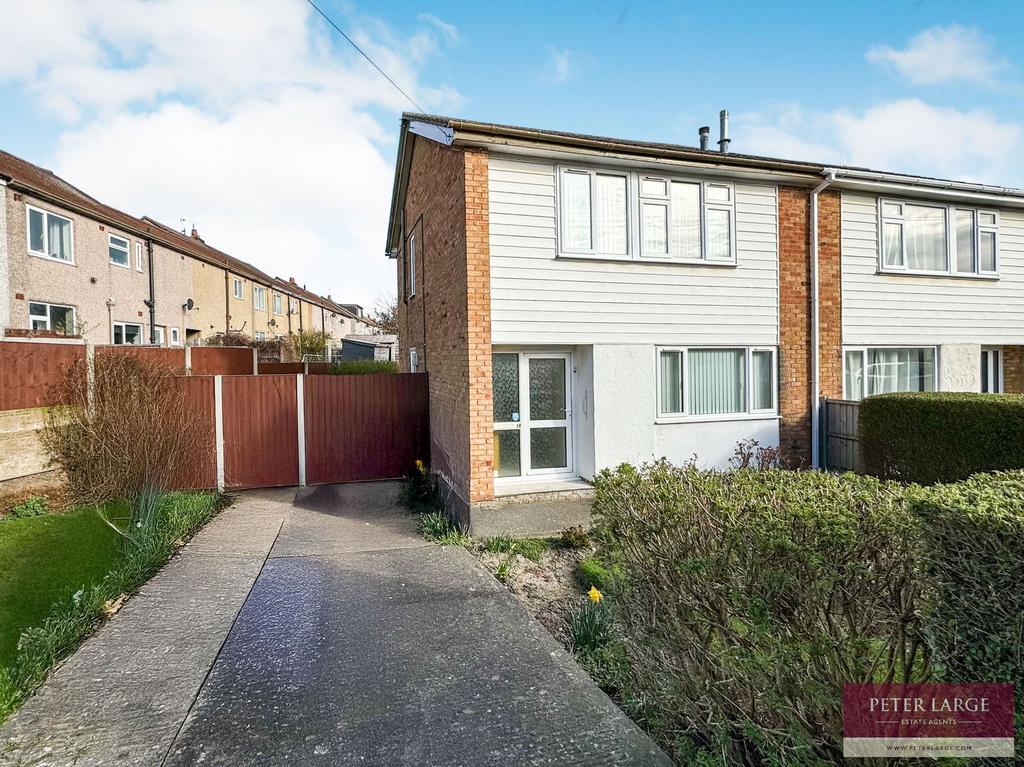 18 Pendre Avenue, Rhyl, LL18 4NH 3 bed semi-detached house - £162,000