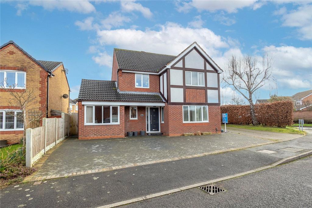 Birchwood Close, Muxton, Telford... 4 bed detached house for sale - £ ...