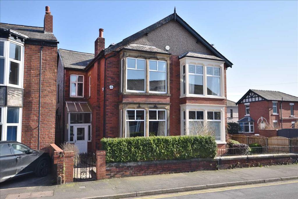 Ashfield Road, Chorley 5 bed semi-detached house for sale - £425,000