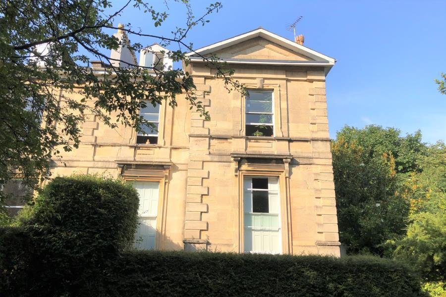 Cotham Park, Bristol BS6 2 bed flat - £1,500 pcm (£346 pw)