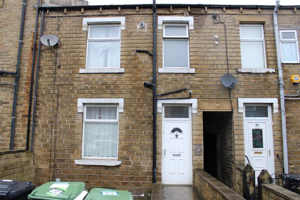Moorbottom Road, Huddersfield HD1 4 bed house - £850 pcm (£196 pw)