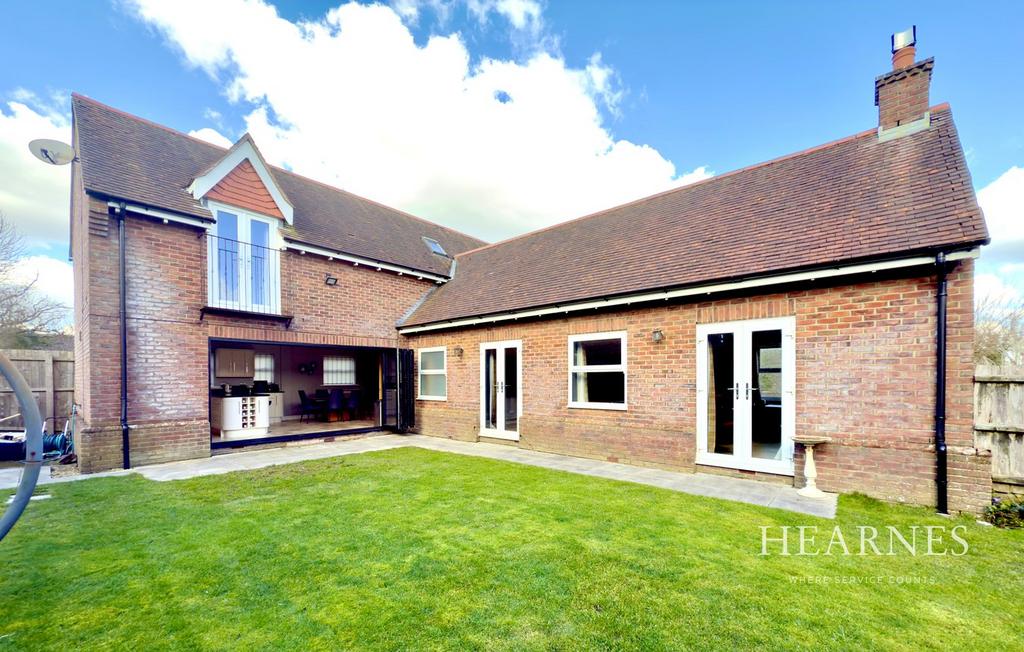 Throop Road, Throop, Bournemouth, BH8 4 bed detached house for sale - £ ...