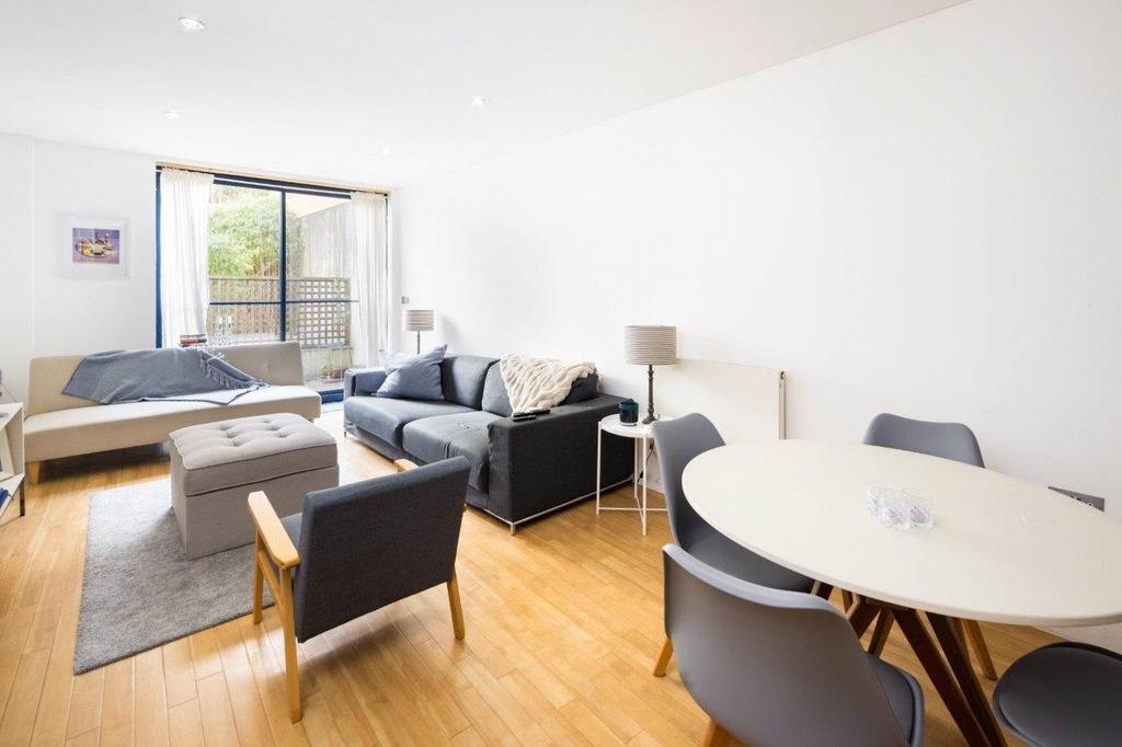Trafalgar Point, 137 Downham Road... 1 bed flat - £400,000