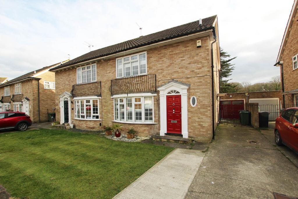 Firwood Close, Eastbourne, BN22 9QL 3 bed semi-detached house for sale ...