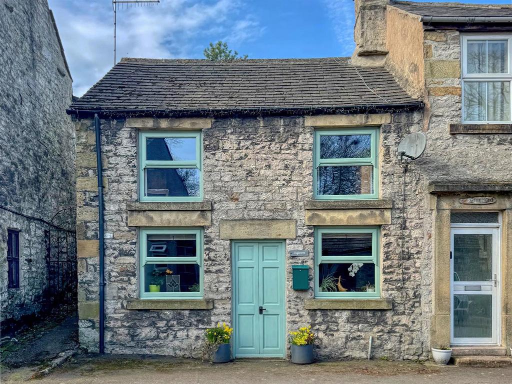 High Street, Tideswell 2 bed end of terrace house for sale - £300,000