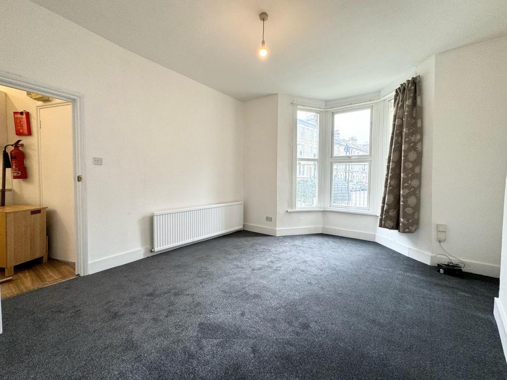 Crayford Road, Tufnell Park 1 bed flat - £1,400 pcm (£323 pw)