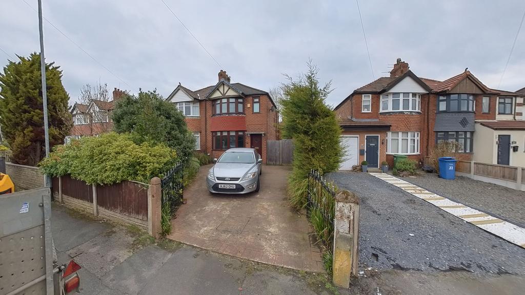 Malpas Drive, Warrington WA5 2 bed semi-detached house for sale - £170,000