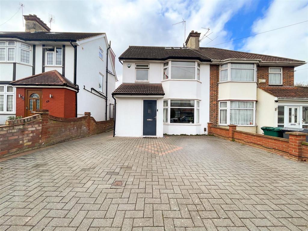 4 Bedroom extended home - Edgware HA8 4 bed semi-detached house - £700,000