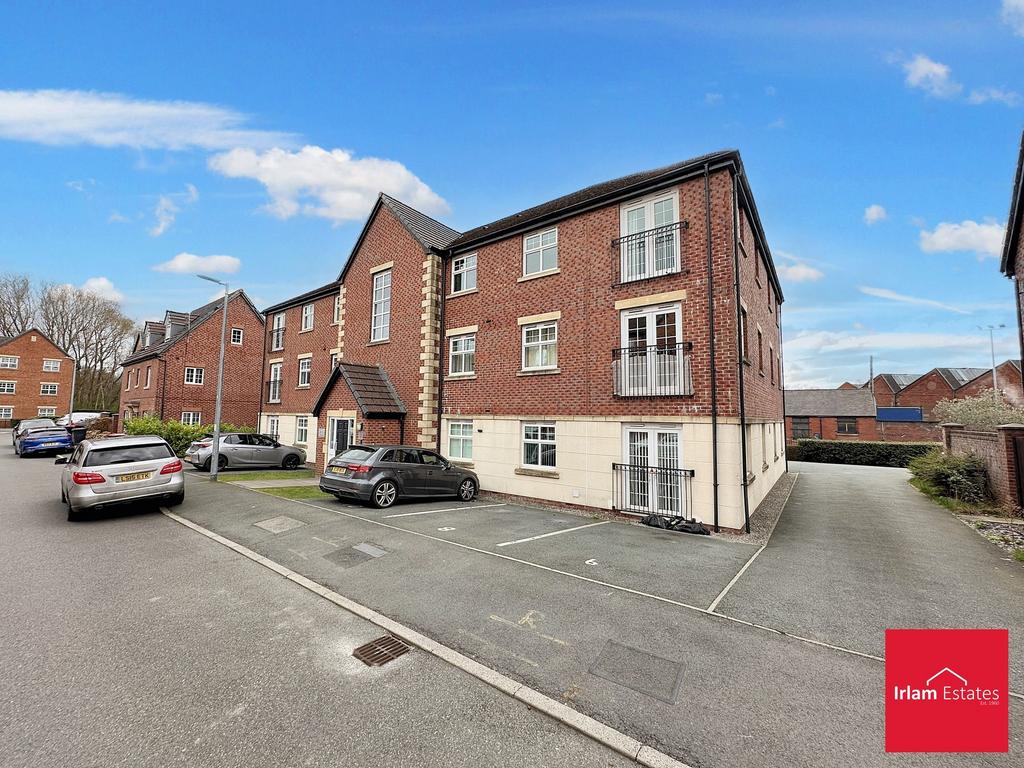Fairhills Road, Irlam, M44 2 bed apartment - £149,995