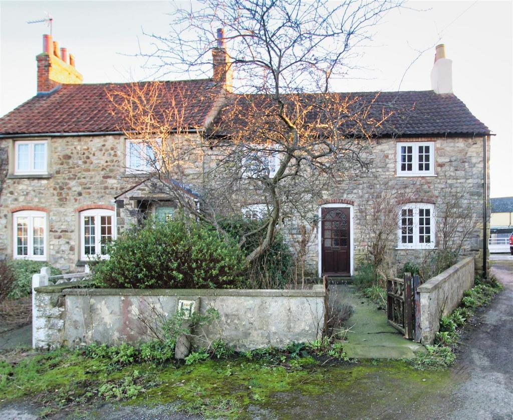 Snape, Bedale DL8 3 bed character property - £775 pcm (£179 pw)