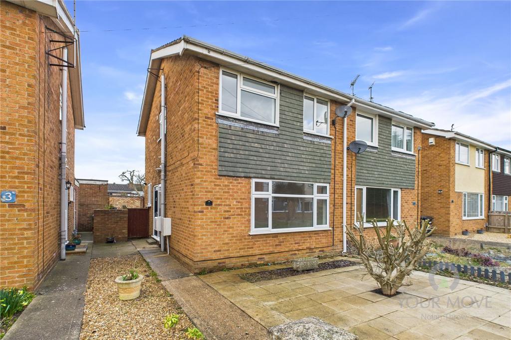 Denton Court, Kettering NN15 3 bed semi-detached house - £234,000