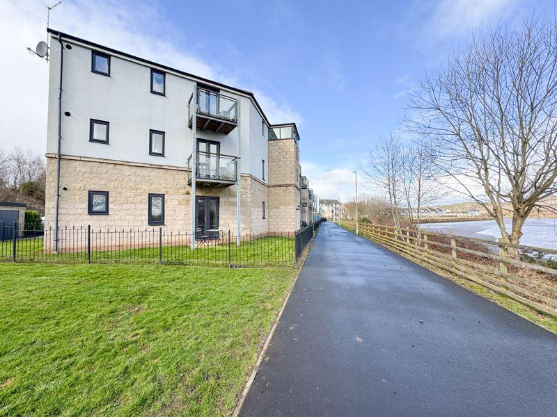 Derwent Water Drive, Stella Riverside 2 bed flat for sale - £115,000