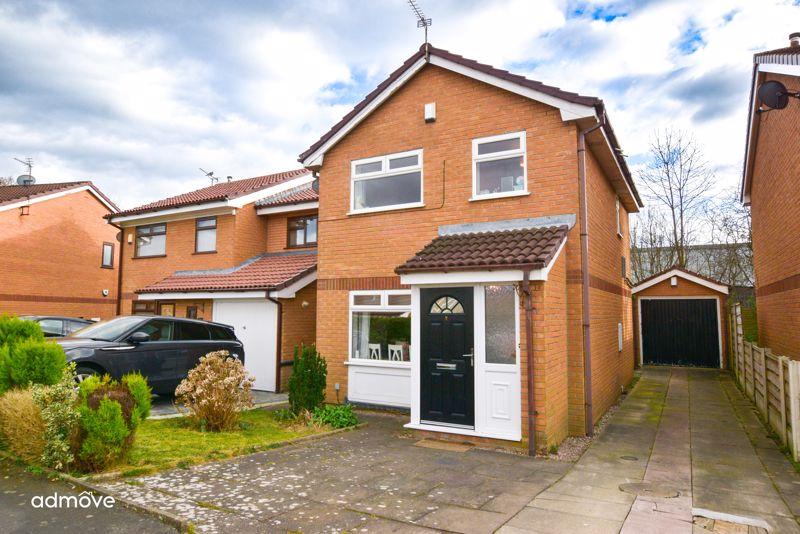 Pochard Drive, Altrincham, WA14 5NJ 3 bed detached house - £380,000