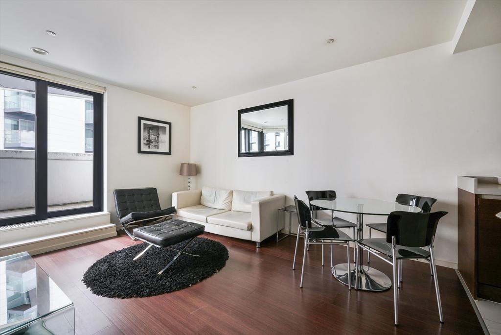 Baltimore Wharf, London, E14 1 bed flat to rent - £2,102 pcm (£485 pw)