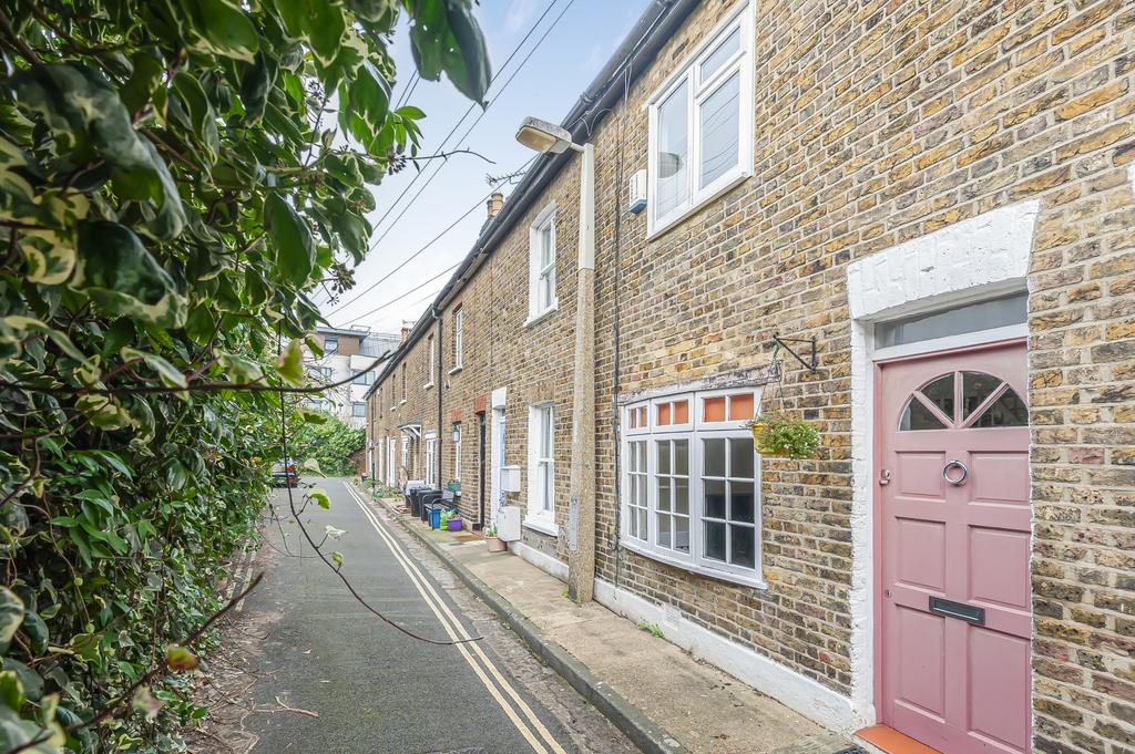 Trinity Cottages, Richmond 2 bed terraced house for sale - £650,000