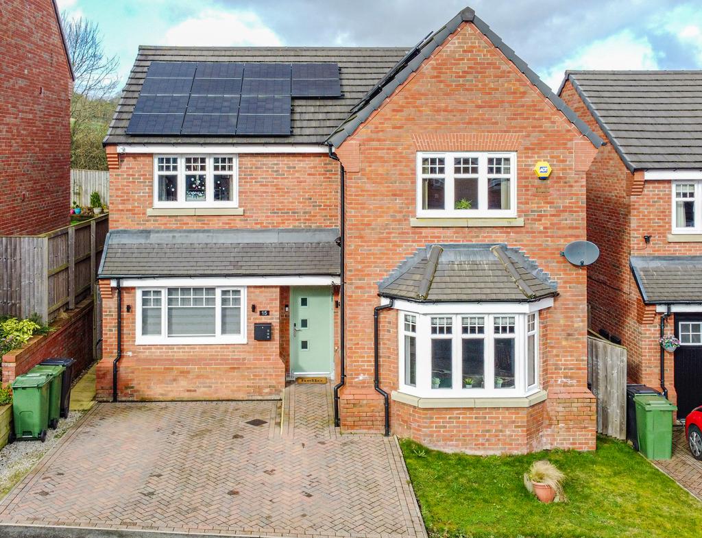 Farsley, Farsley LS28 4 bed detached house for sale - £550,000