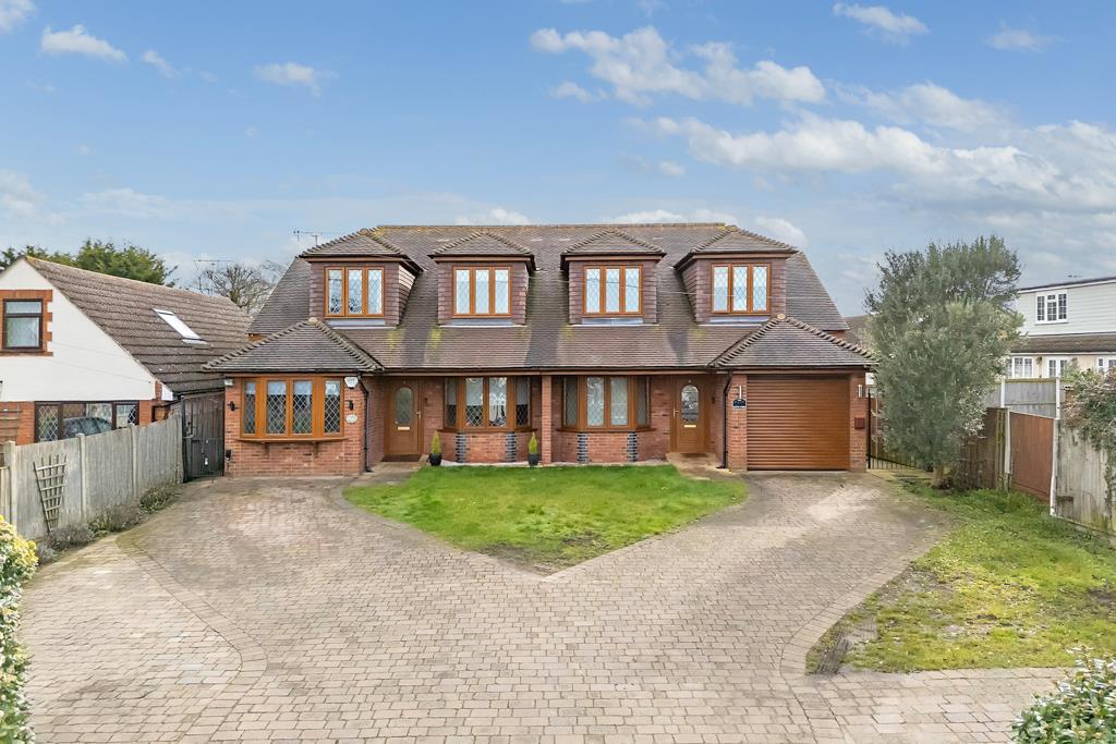 Crays Hill, Billericay CM11 5 bed semi-detached house - £675,000