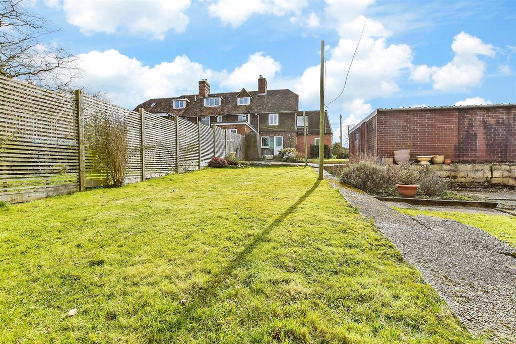 Station Road, Tonbridge TN17 3 bed end of terrace house for sale - £257,500