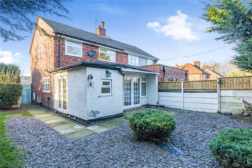 Cookes Lane, Rudheath, Northwich... 2 bed detached house - £820 pcm (£ ...