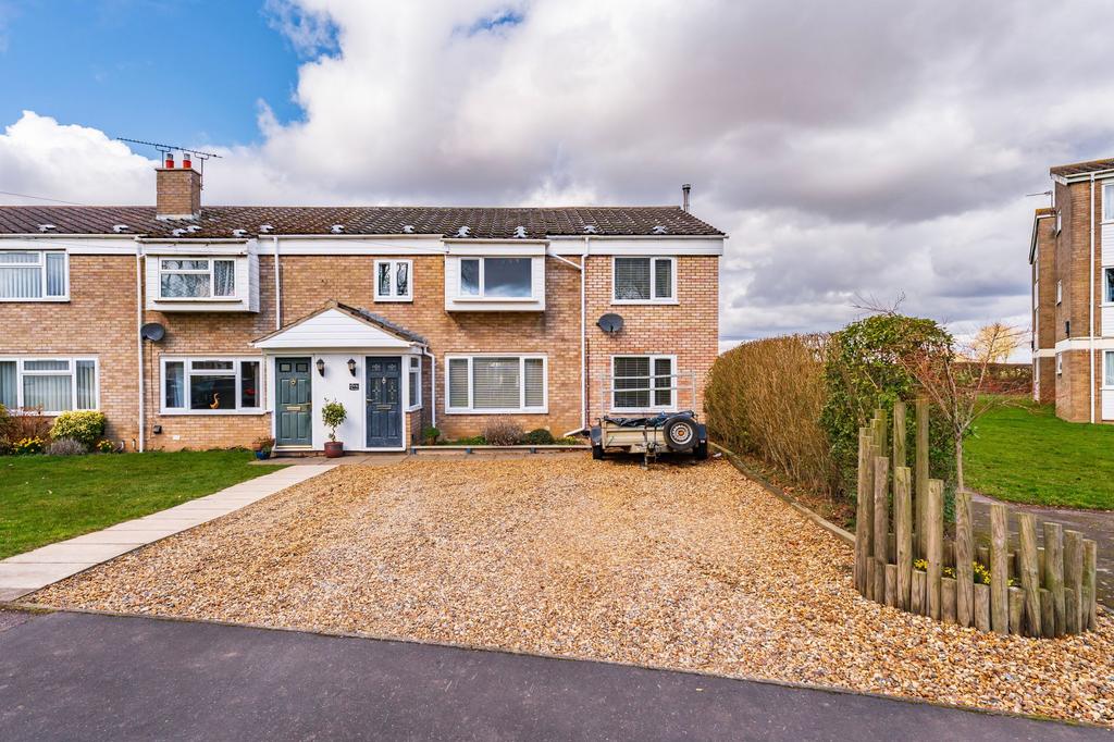 Ormesby Road, Badersfield 4 bed end of terrace house for sale - £300,000