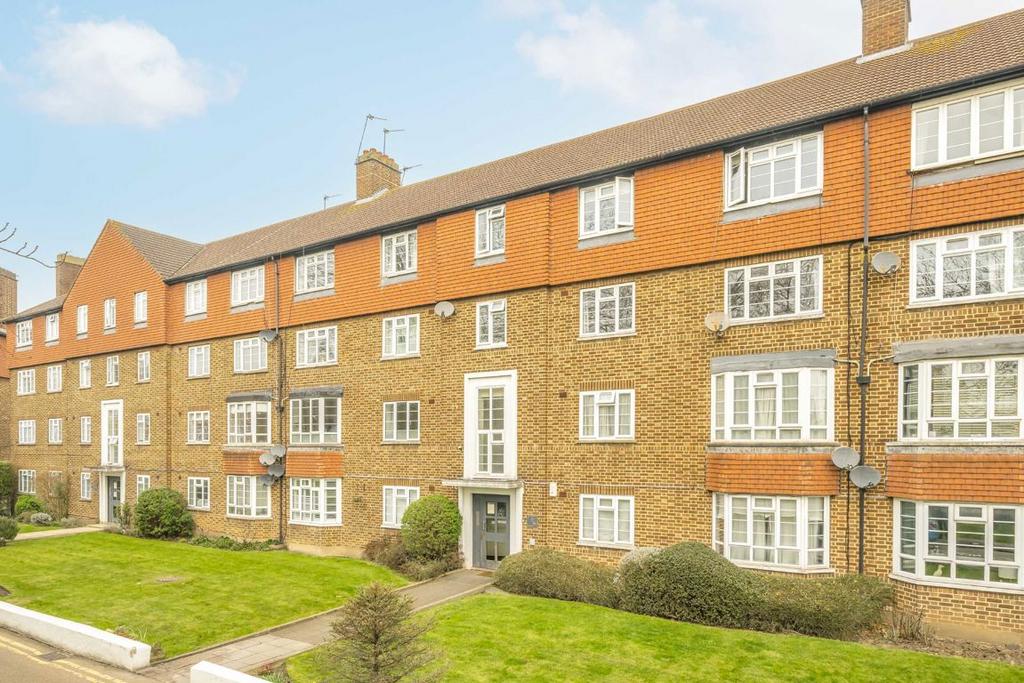Bushey Road, London SW20 1 bed flat for sale - £325,000