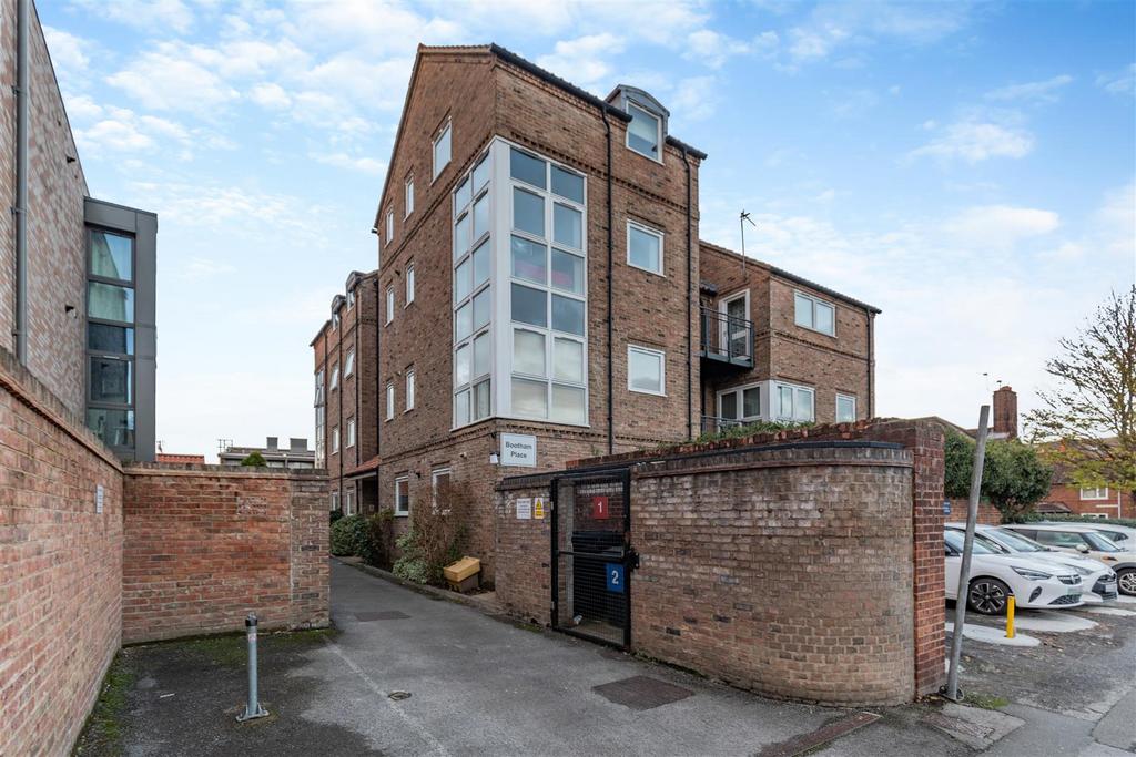 Bootham Place, Bootham Row, York 2 bed apartment for sale - £240,000
