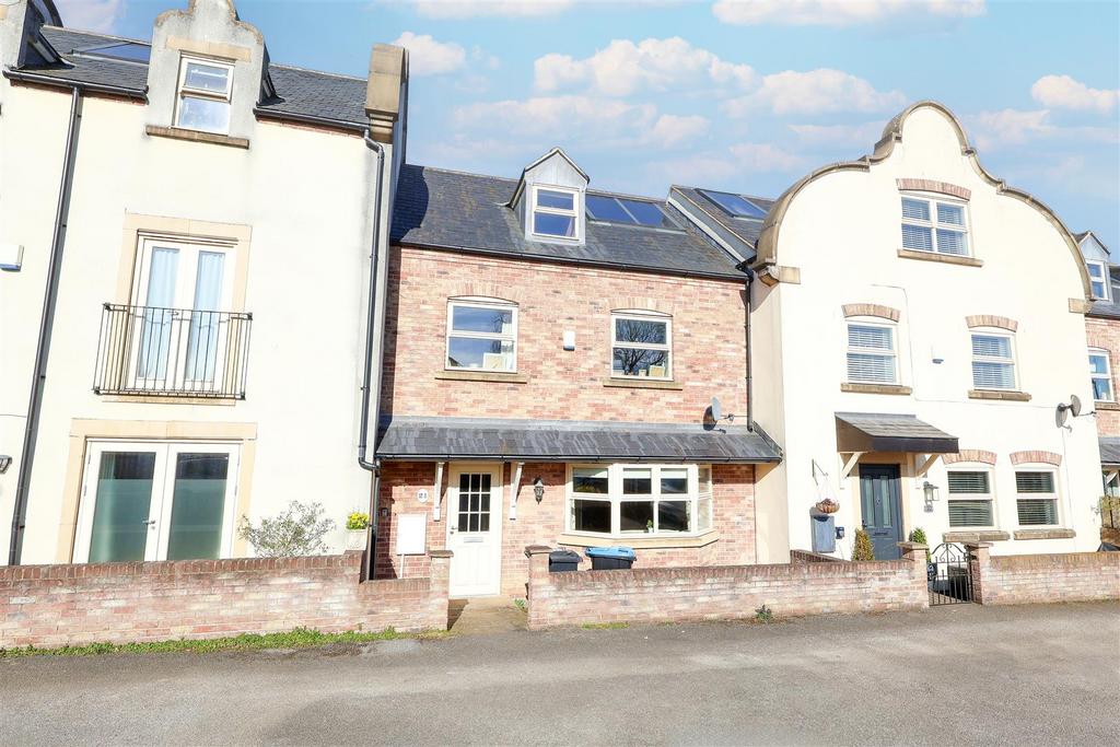 Magdalens Close, Ripon 3 bed terraced house for sale - £300,000