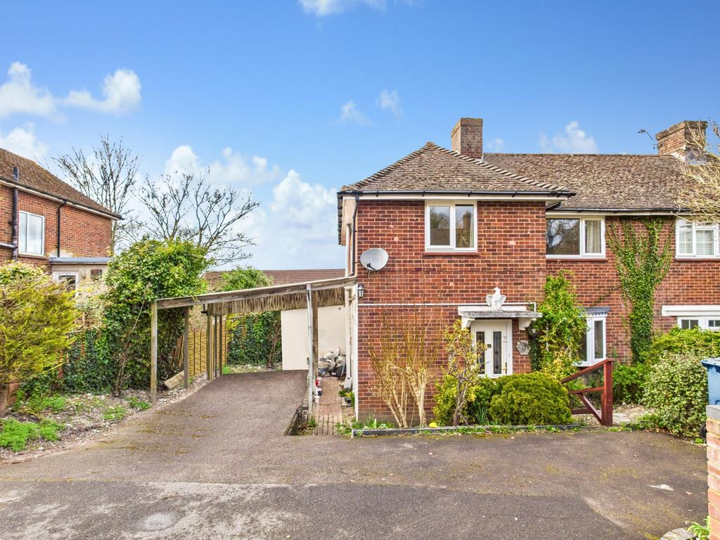 Princes Risborough HP27 4 bed semi-detached house for sale - £450,000