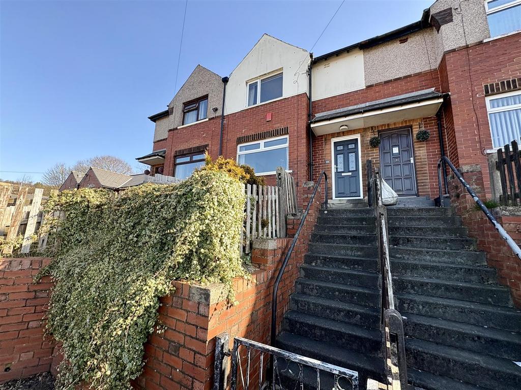 Backhold Drive, Siddal, Halifax 2 bed terraced house - £115,000