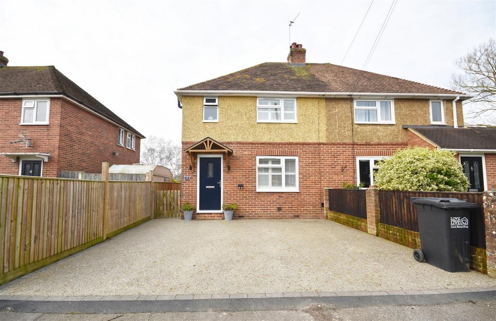Kings Avenue, Rye 3 bed semi-detached house - £399,950
