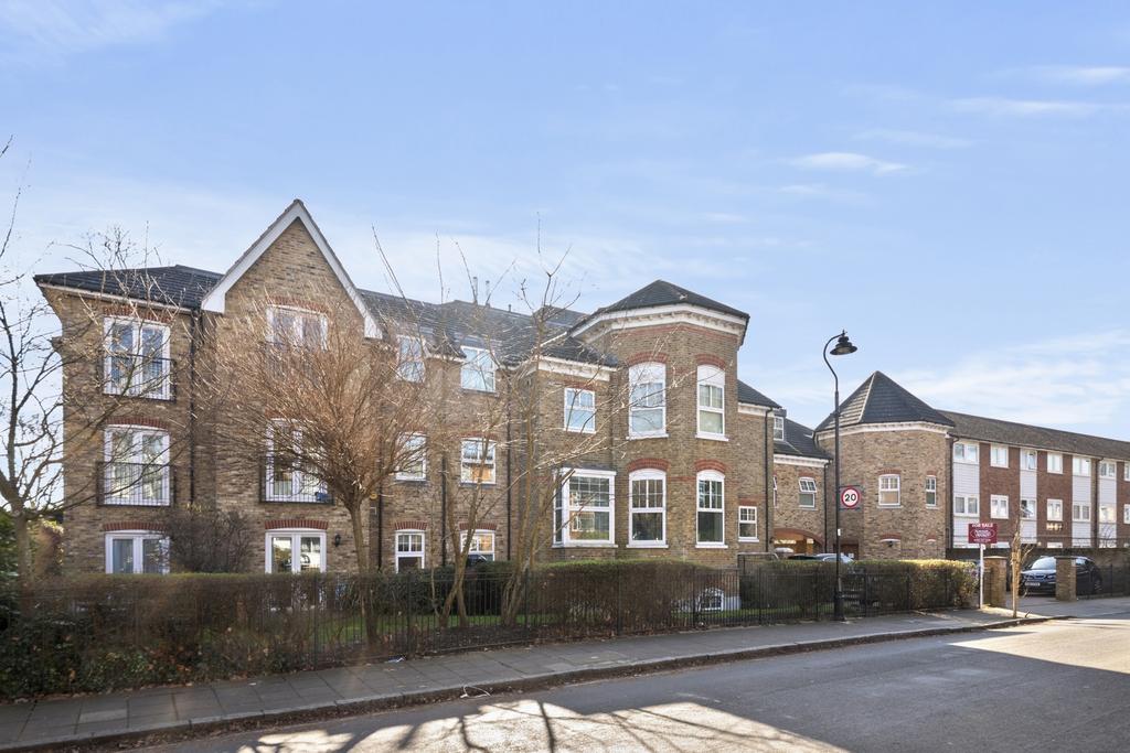 Manor House Court, Golden Manor... 2 bed apartment for sale - £529,500
