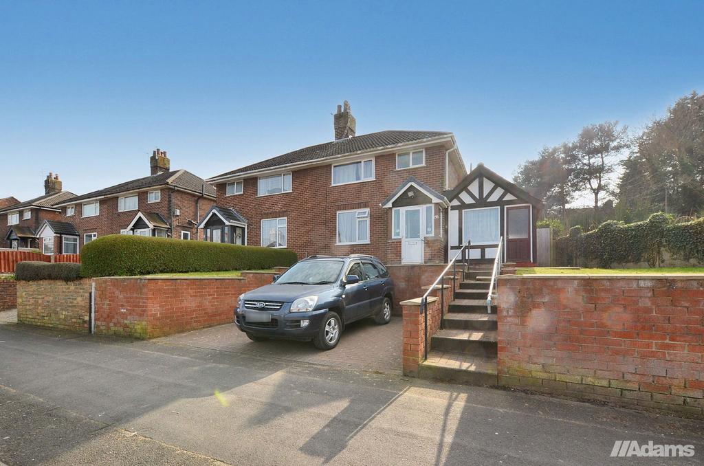 Halton Road, Runcorn 3 bed semi-detached house for sale - £180,000
