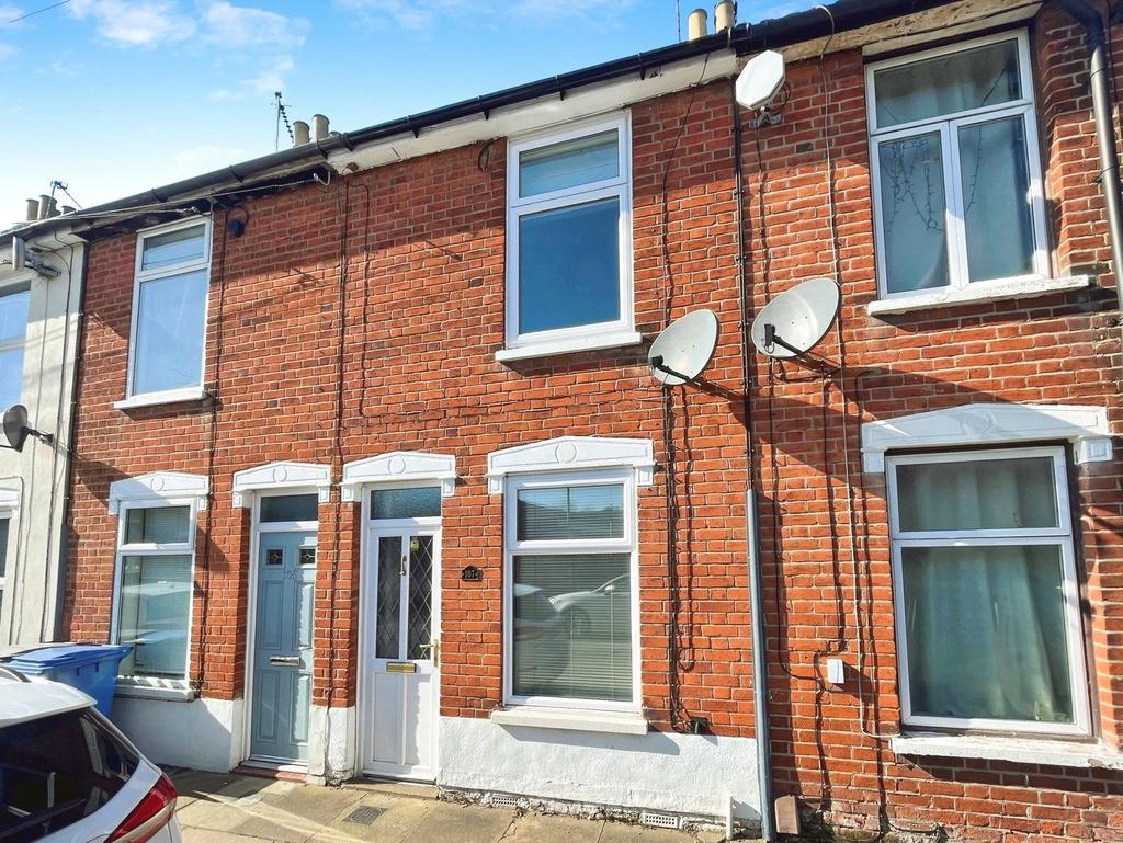 Schreiber Road, Ipswich, Suffolk, IP4 2 bed terraced house - £160,000