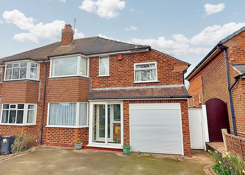 Russell Bank Road, Four Oaks, Sutton... 3 bed semi-detached house - £ ...