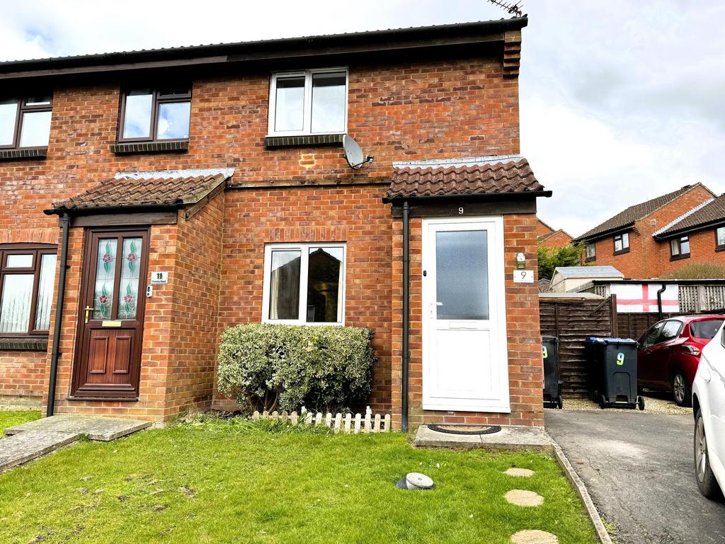Granary Road, Devizes SN10 2 bed semi-detached house - £975 pcm (£225 pw)