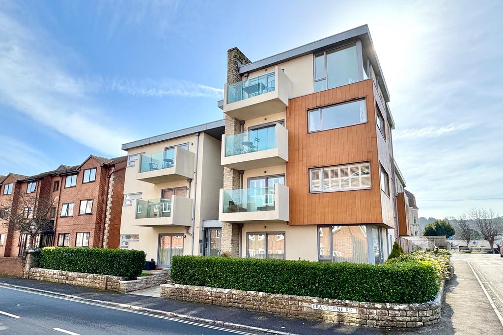 ILMINSTER ROAD, SWANAGE 2 bed flat for sale - £330,000