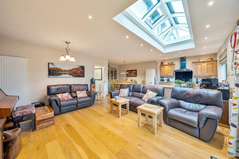 Houses for sale in Shepperton | OnTheMarket