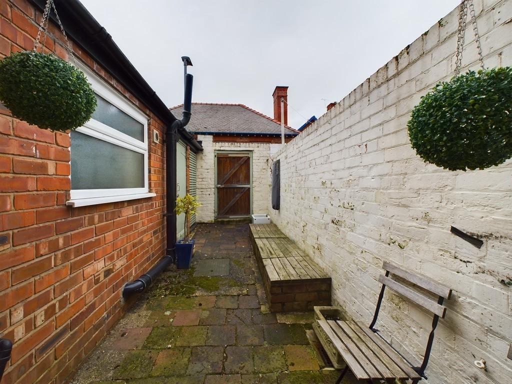 Hoole Lane, Chester 2 bed terraced house for sale - £215,000