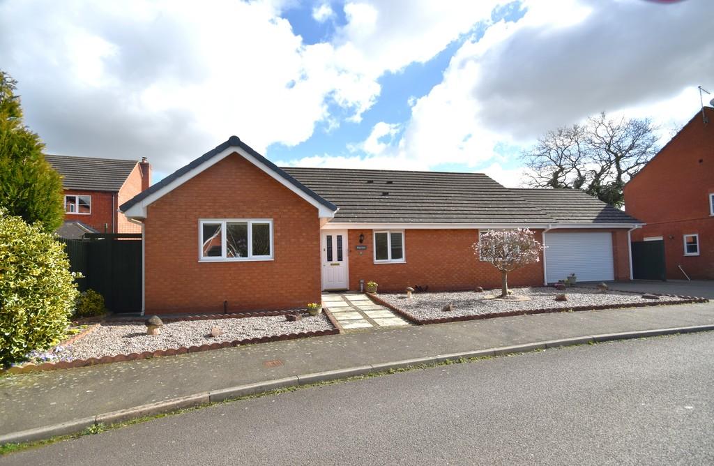 Bronington Park, Bronington 3 bed detached bungalow for sale - £370,000