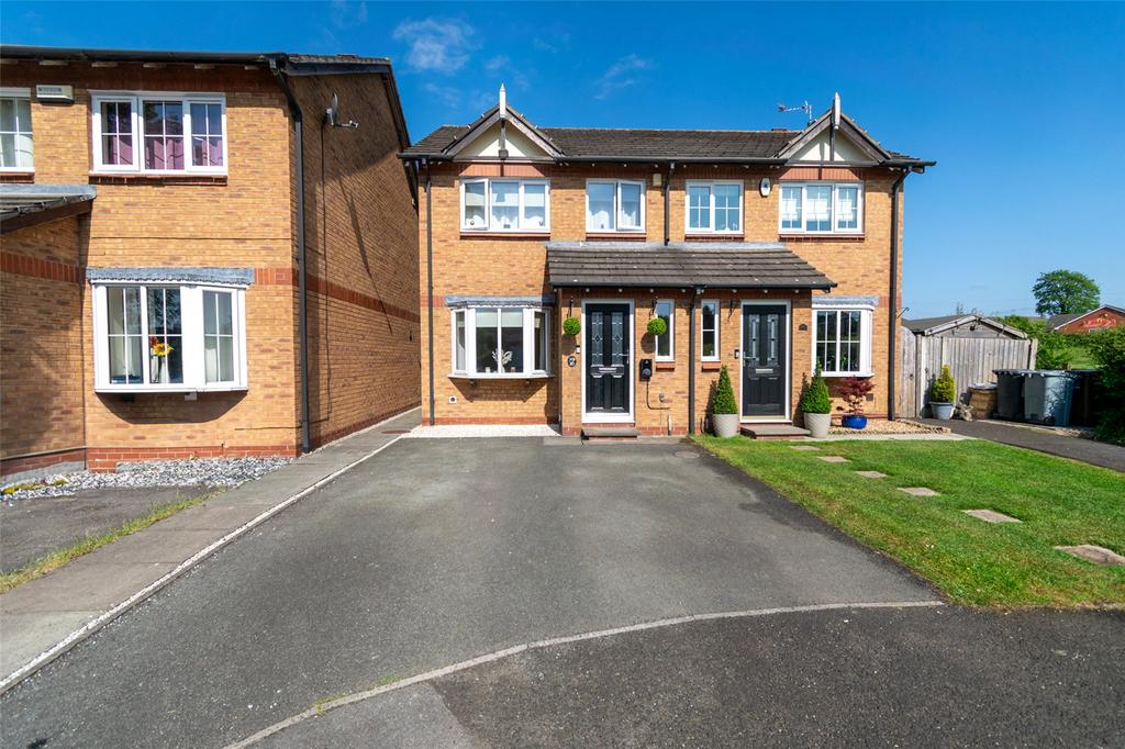 Meadow View, Middlewich 3 bed semi-detached house - £220,000