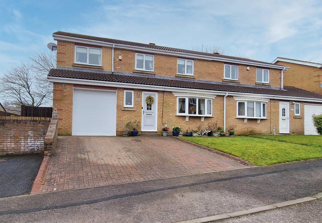 Ponthead Mews, Leadgate, Consett, DH8 4 bed semi-detached house - £205,000