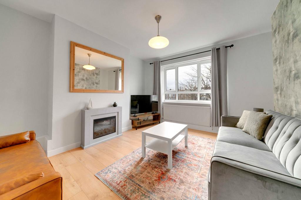 Axminster Road, London N7 3 bed apartment for sale - £550,000