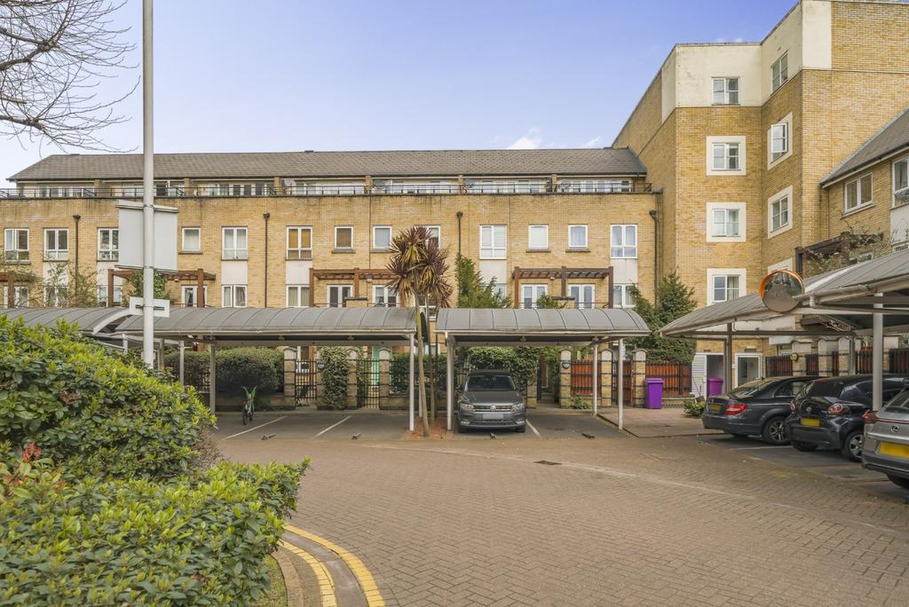 St David's Square, Isle of Dogs, E14 2 bed apartment for sale - £350,000