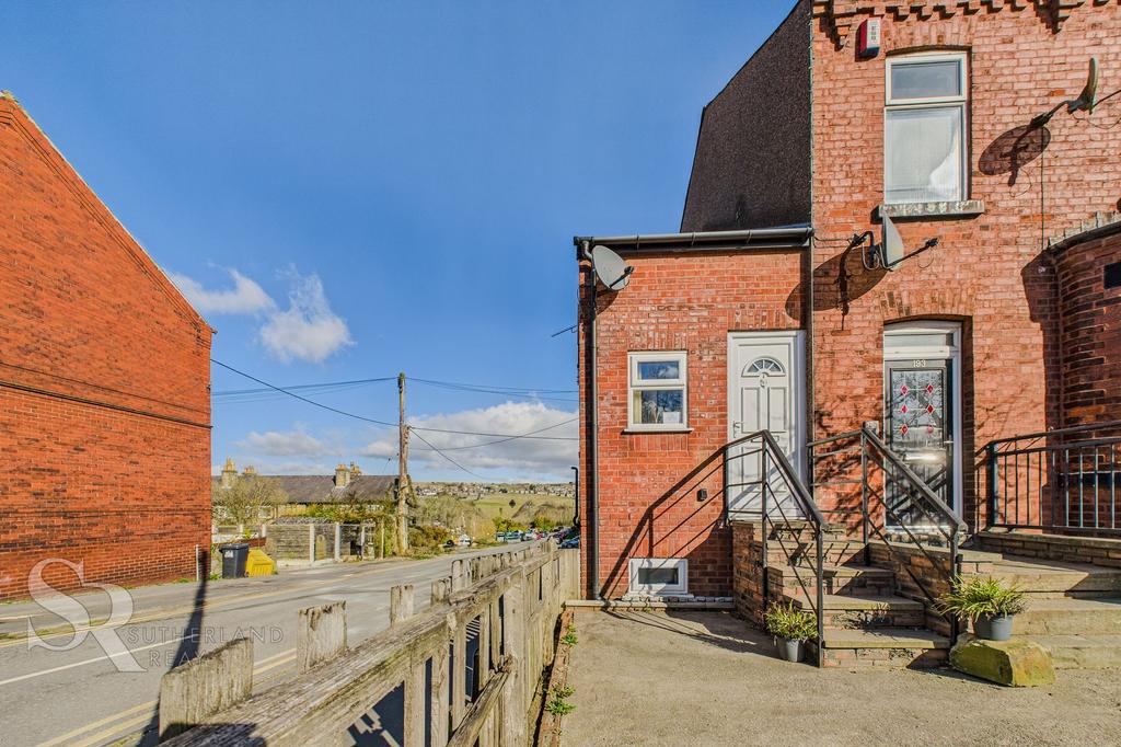 193a Buxton Road, Newtown, SK12 1 bed terraced house - £195,000