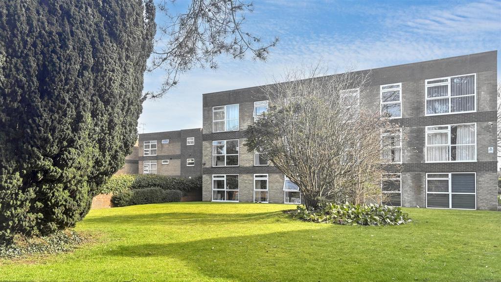 Alcester Road South, Birmingham B14 2 bed flat for sale - £150,000