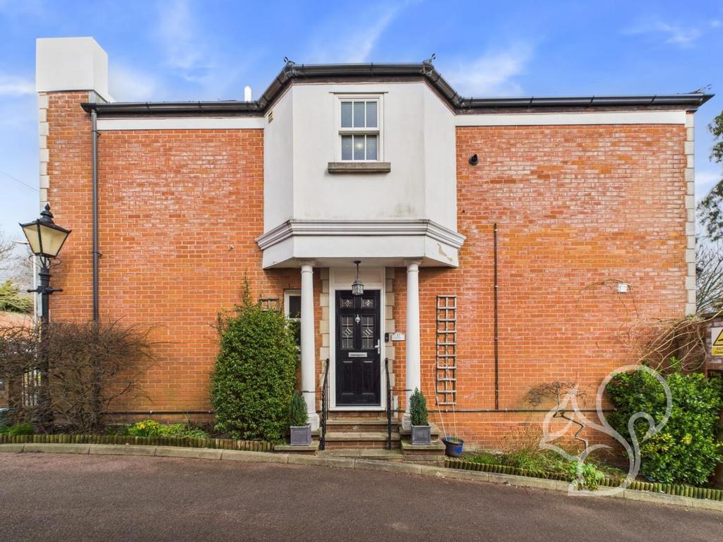 Priory Street, Colchester 3 bed end of terrace house - £375,000